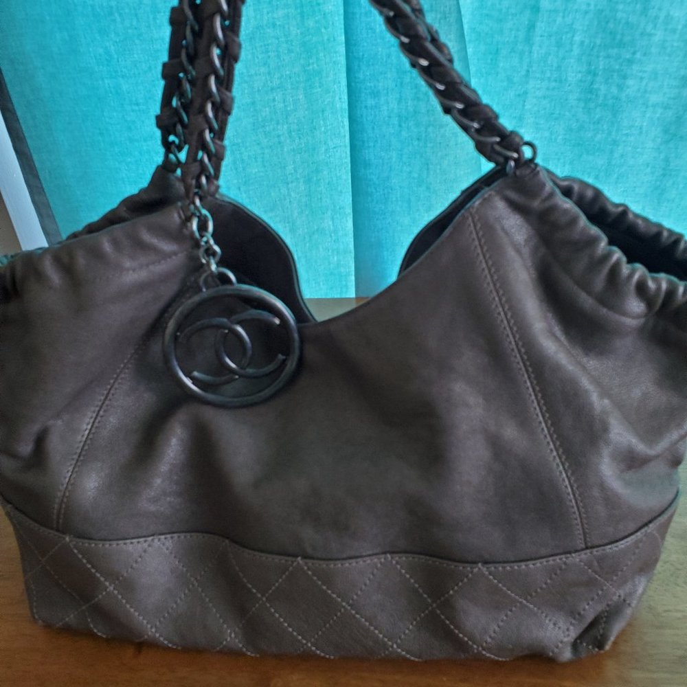 Chanel Coco Cabas Bronze Metallic Leather Tote - Gem